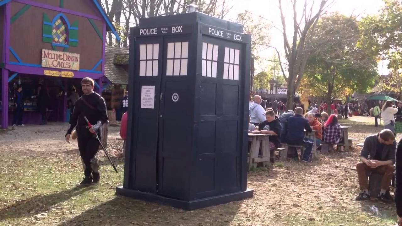 BREAKING NEWS: The Freakin TARDIS spotted at the Ohio Rena - YouTube