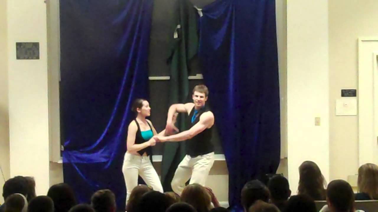 El Majarete - UVA Salsa Club Spring 2012 Showcase - YouTube