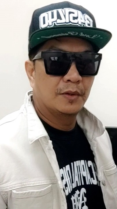 si @BassilyoOfficial Kung hindi artista o rapper?#crazyaspinoy #basilyo ...