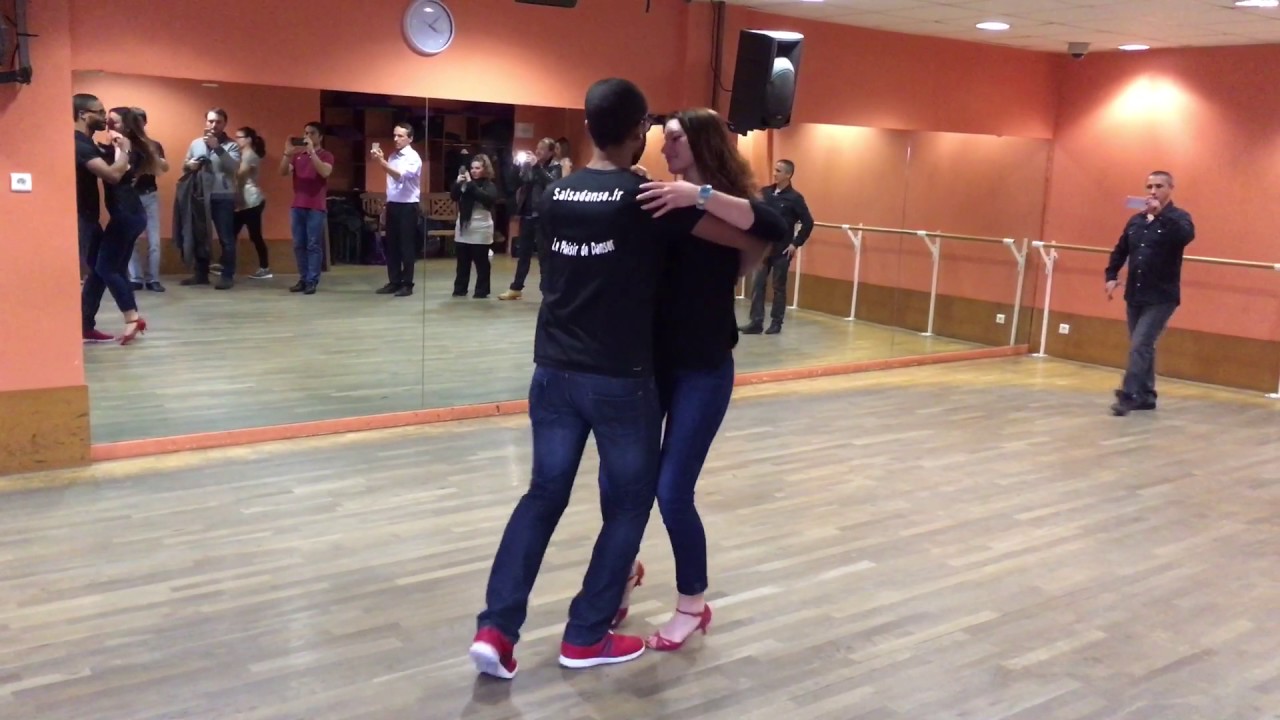 Stage Bachata Débutant École des Danses Latines et Tropicales - YouTube