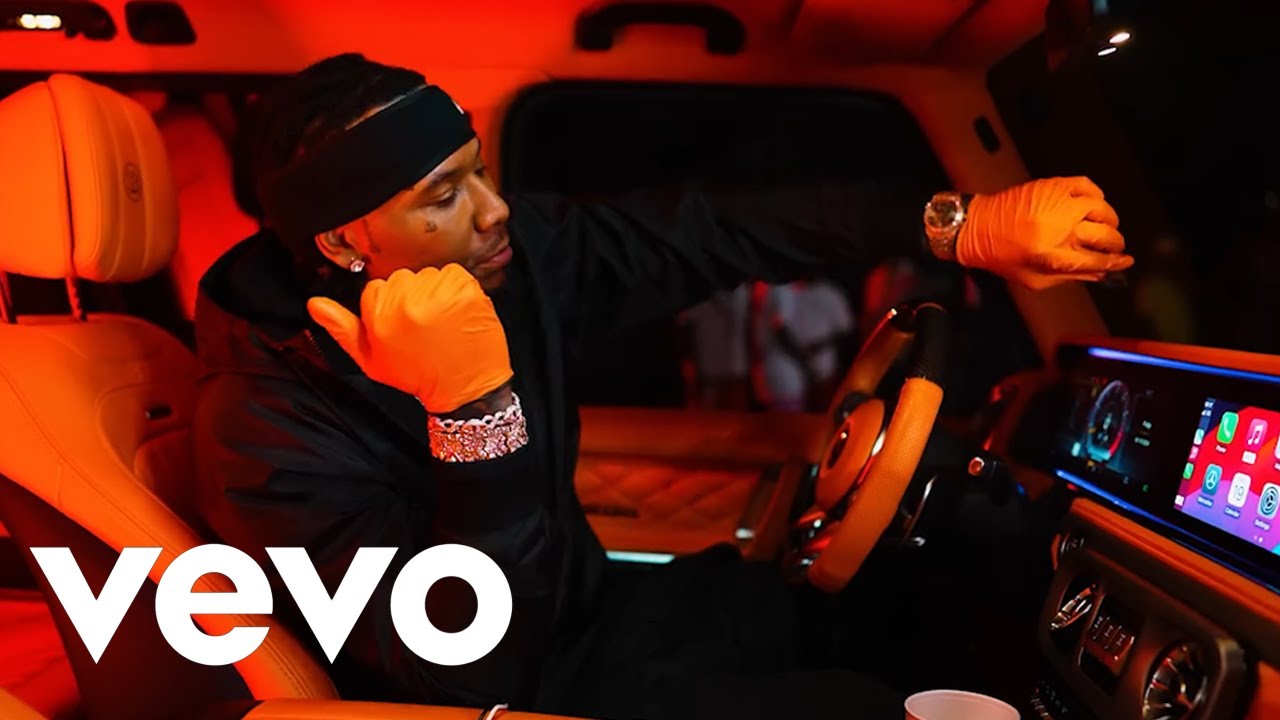 Gucci Mane & MoneyBagg Yo - Dope Dealers (feat. Lil Durk) [Music Video ...