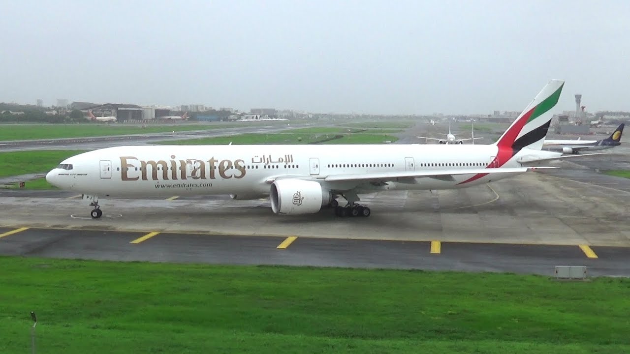 Emirates Massive Boeing 777, taxi and departure views - YouTube