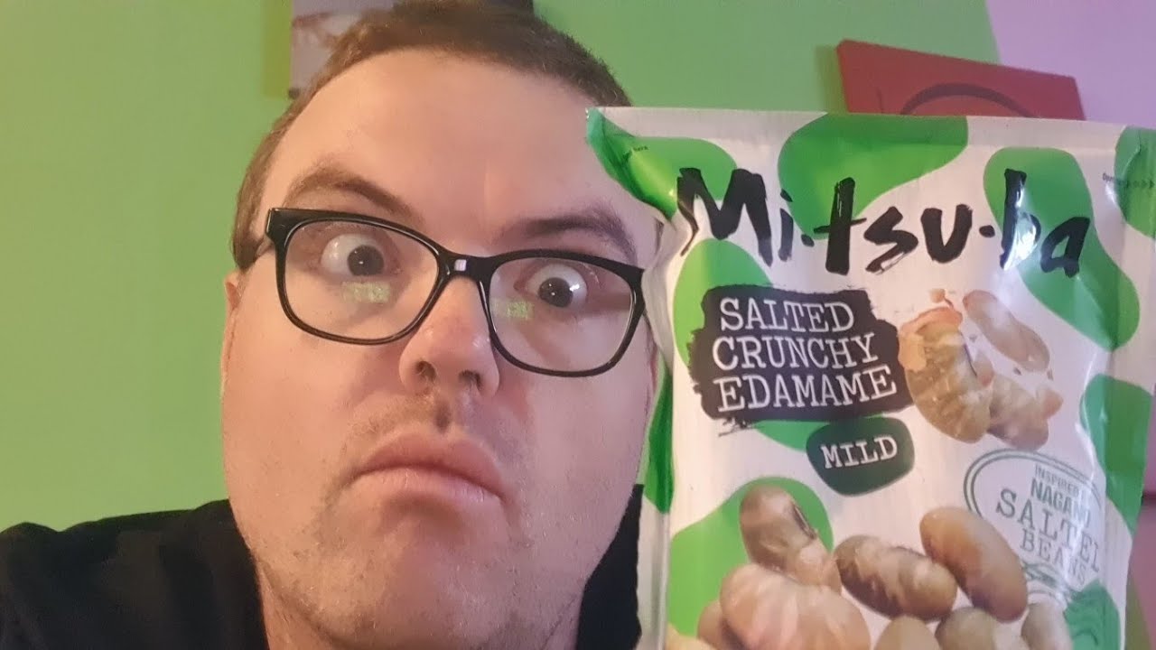 Review Mi-Tsu-Ba Salted Crunchy Edamame Beans - YouTube