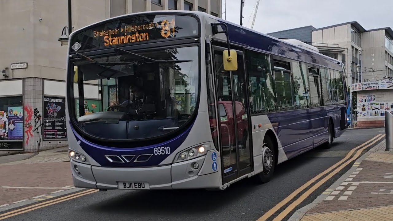 First Bus Sheffield 69510 X First Manchester Bee Network On 81 From ...