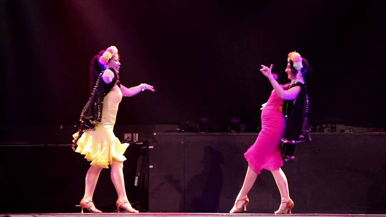 Andrea and Naomi dance Melaya Leff at Ya Helwa V - YouTube