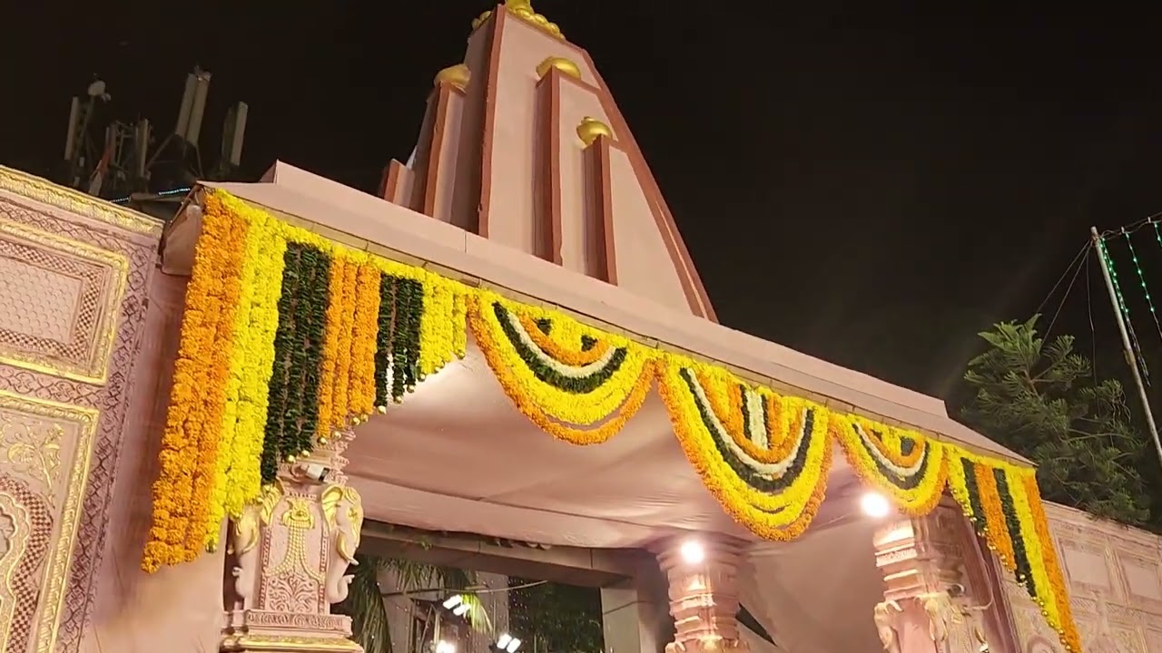 Dagdi Chawl Chi Aai Mauli entrance #mumbai #navratri #devi #darshan # ...