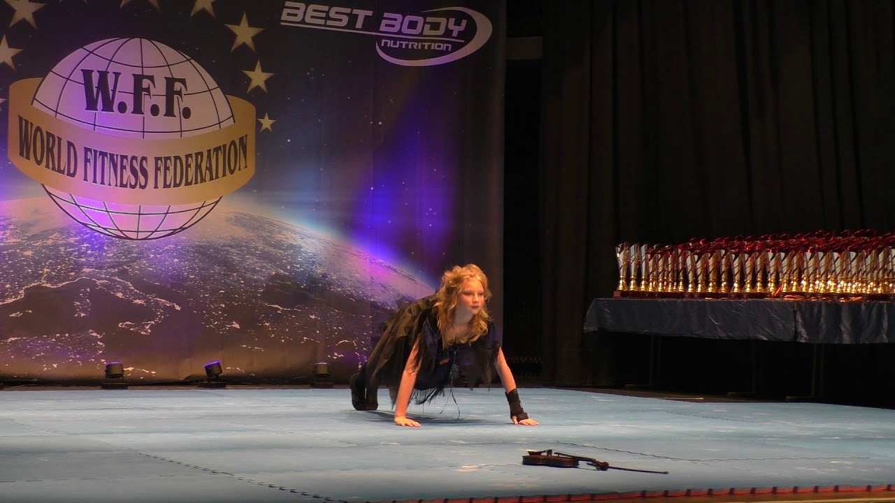 Angelina Wiesner Deutsche Meisterschaft Wunsiedel´18 - YouTube