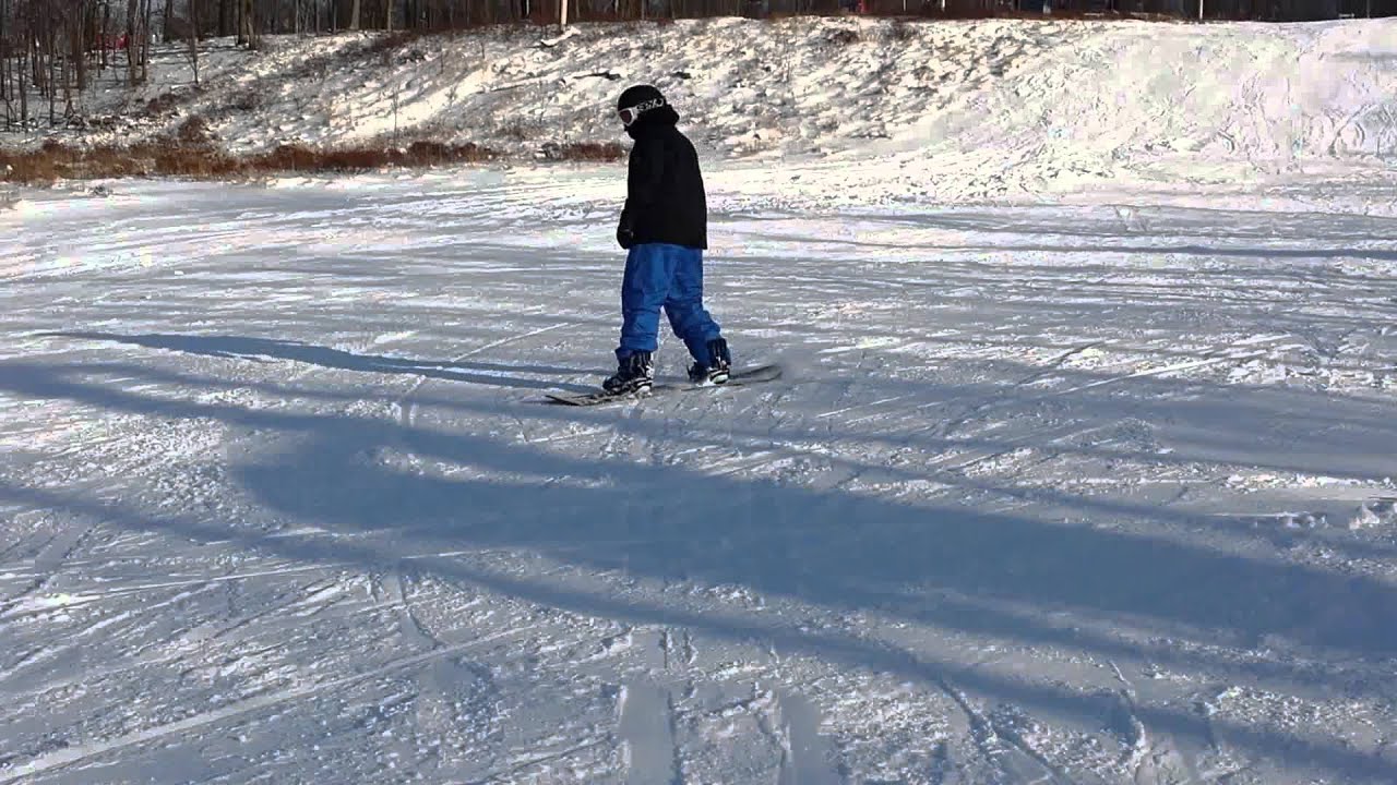 My noob snowboarding skillzz - YouTube