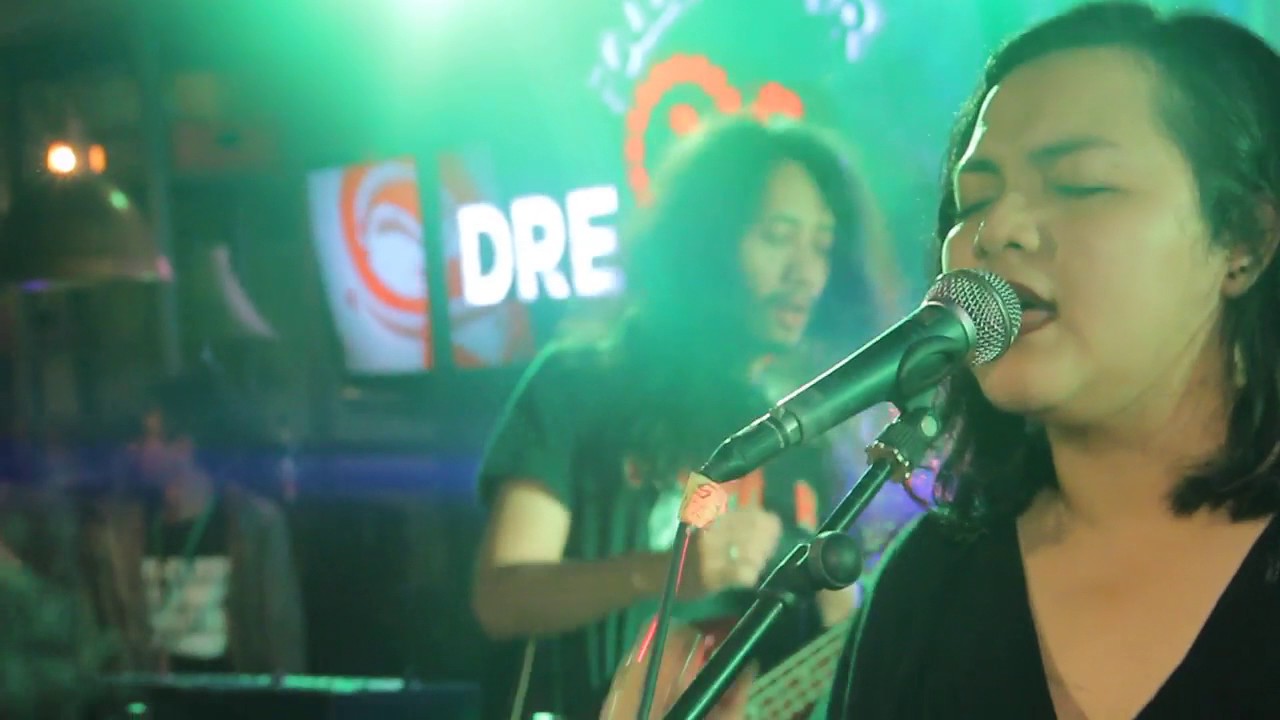 MOONER - FANA // MOONER ALBUM RELEASE PARTY - YouTube