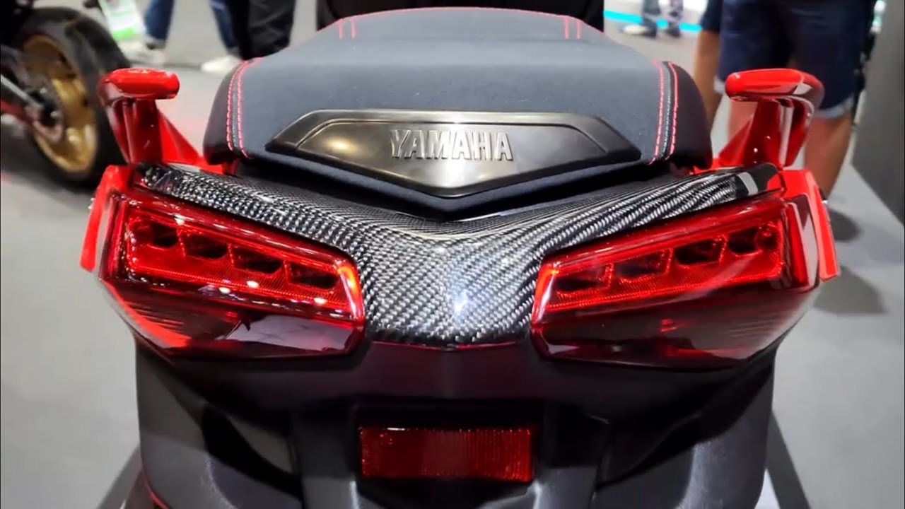 2023 NEW Yamaha Scooter gets STUNNING RED with CARBON Color option ...