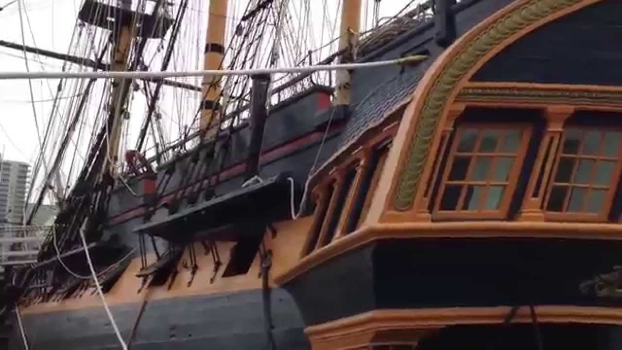 Rápida visão do navio usado em "Piratas do Caribe", em San Diego - YouTube