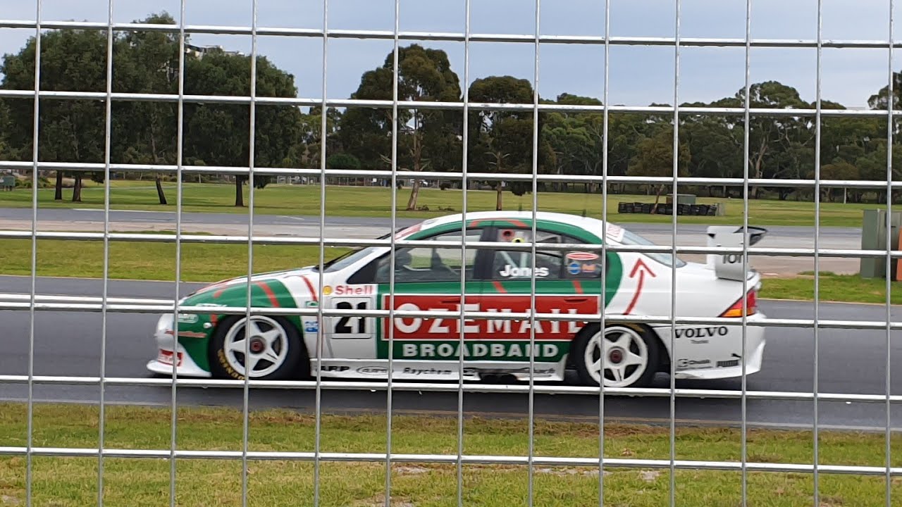 Classic V8 Supercars on track at the Adelaide Motorsport Festival - YouTube
