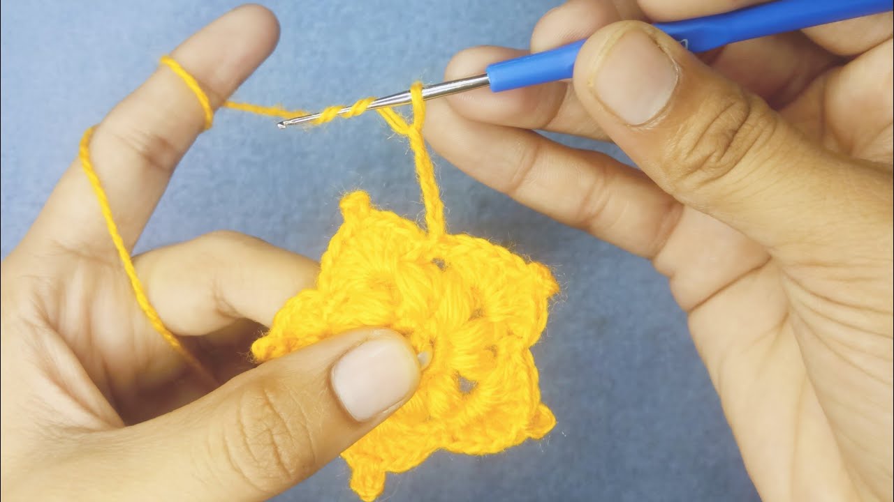 🌸ऊन का फूल बनाए क्रोशिया से |Easy woolen flower Design\crochet flower ...