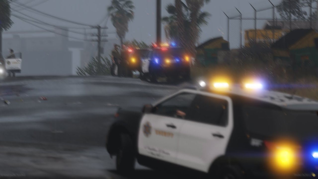 LASD EN ROUTE TO A BARRICADED SUSPECT IN FIVEM! - YouTube