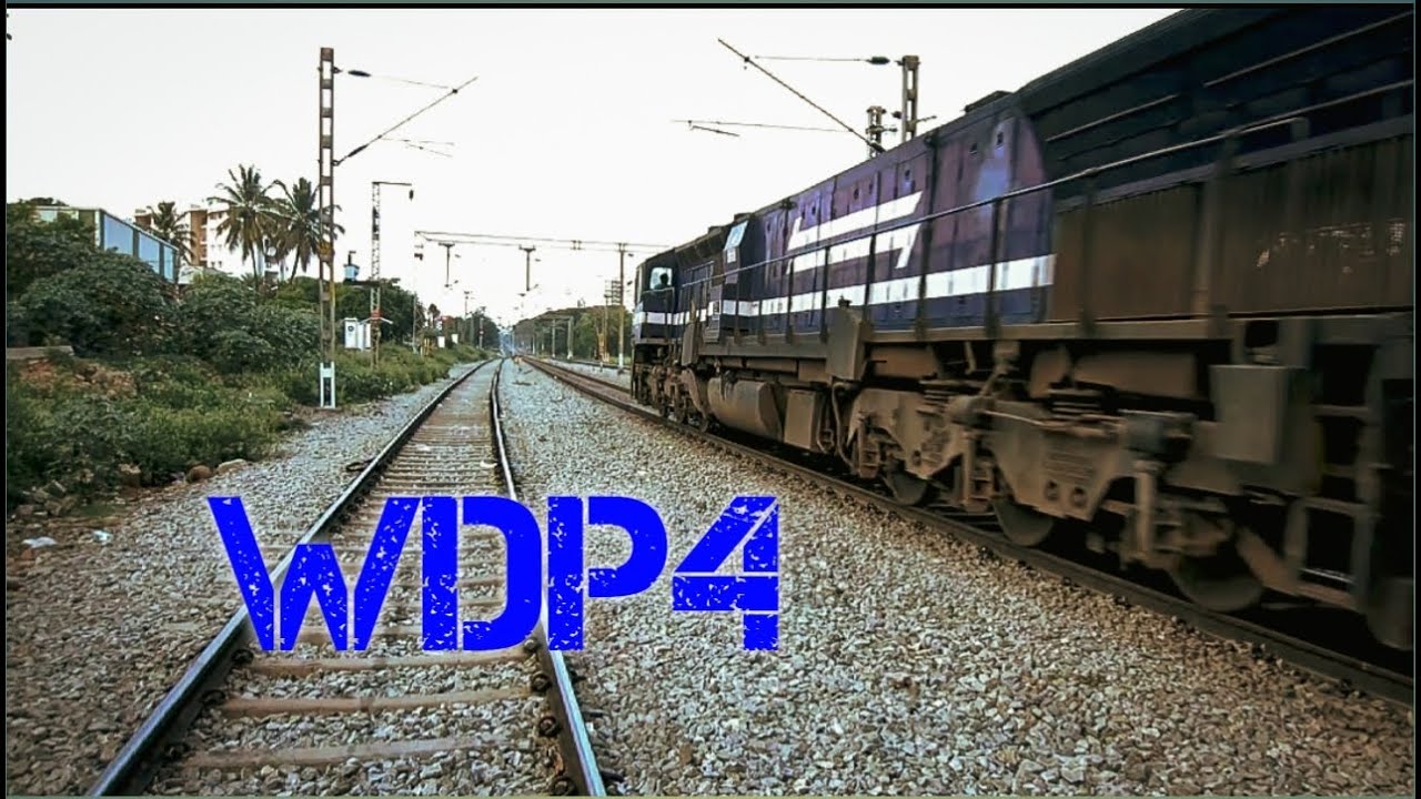 wdp4 in police bus livery | emd notch up - YouTube