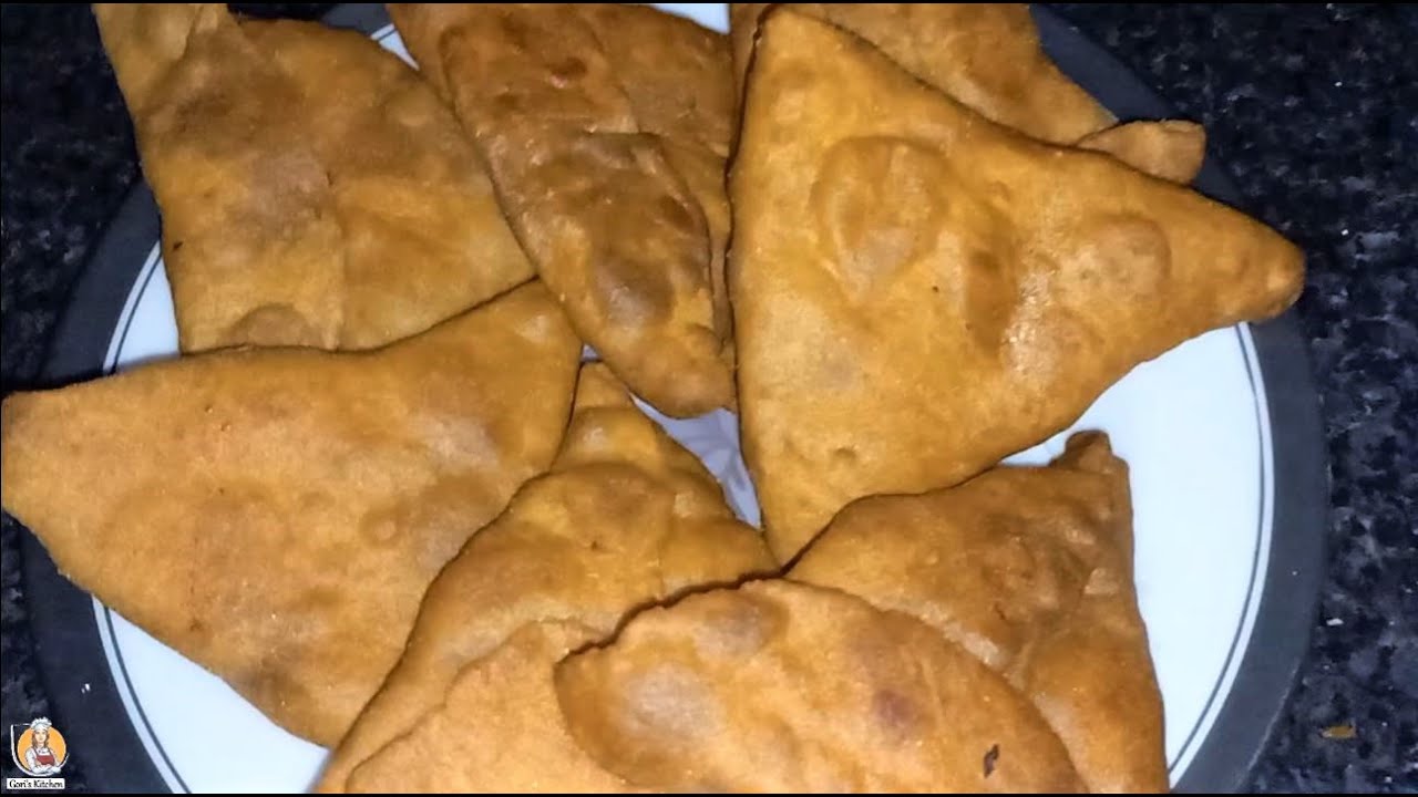 Aloo ke Samosay آلو کے سموسہ from Gori's Kitchen - YouTube