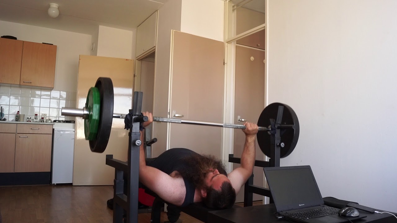 115 kilogram bench press with 10 pushes downstairs and a lockout - YouTube