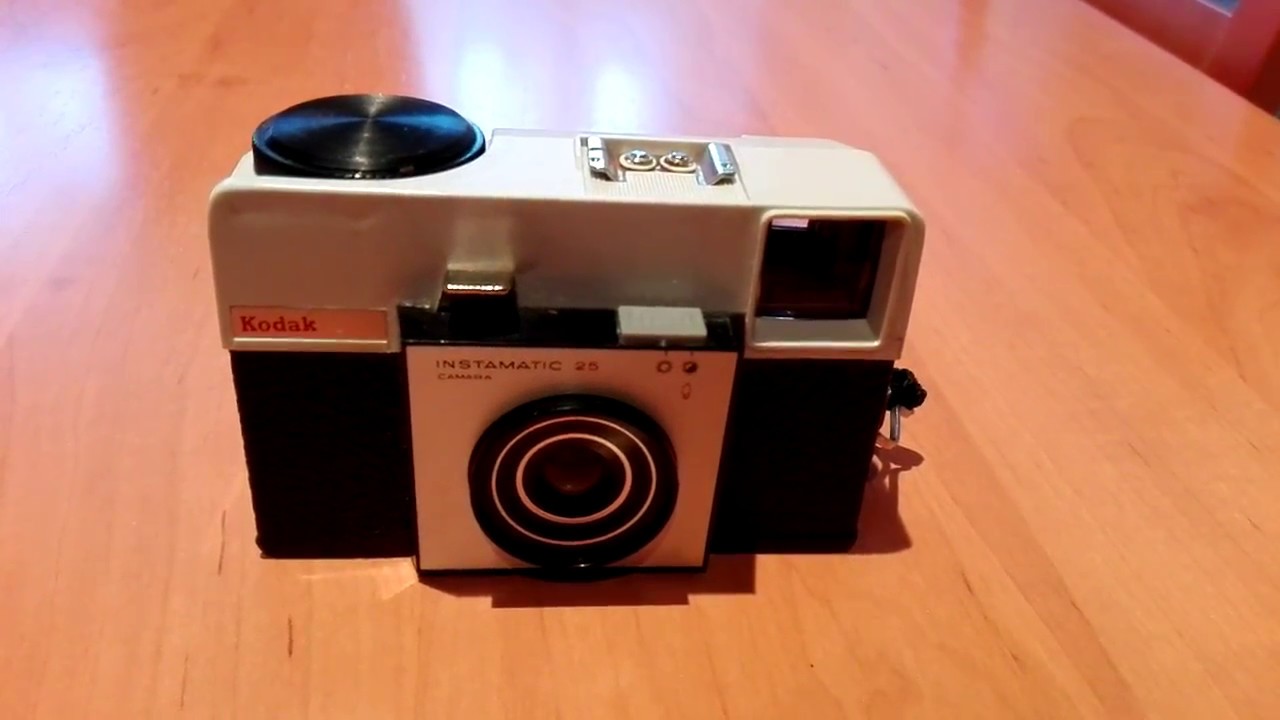 Unboxing 1966-1972 Kodak Instamatic 25 (Made in Spain) - YouTube