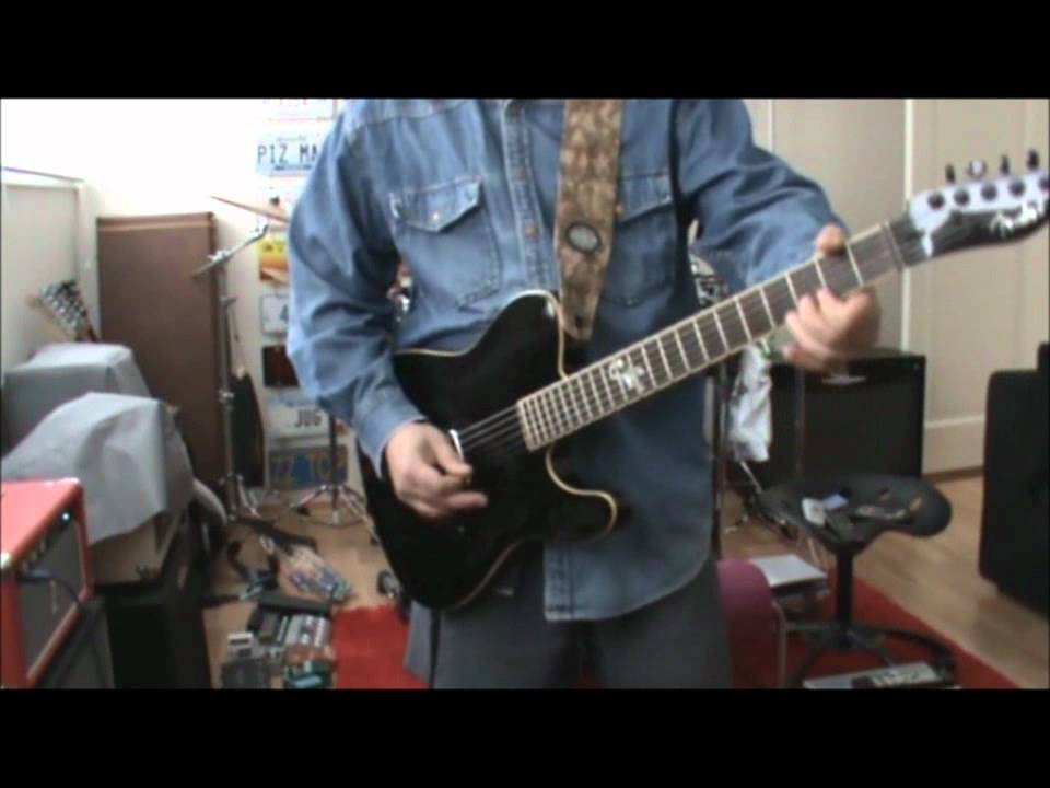 Fender Esquire Bruce'Tron Scorpion - Sound Check - YouTube