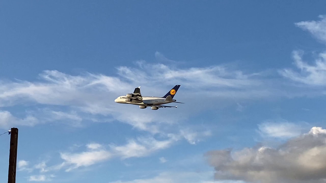 Airbus A380 Departs LAX - YouTube