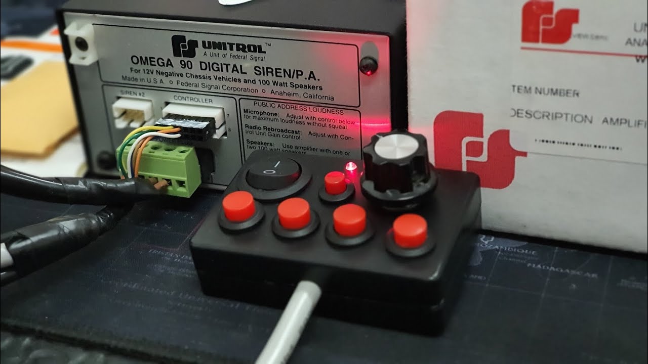 Federal Signal UNITROL OMEGA90 DIGITAL SIREN/P.A. NEW IN BOX !!! - YouTube