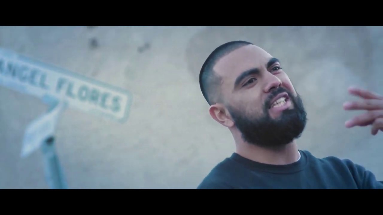 Shangy - Mundo Frío (Video Oficial) - YouTube