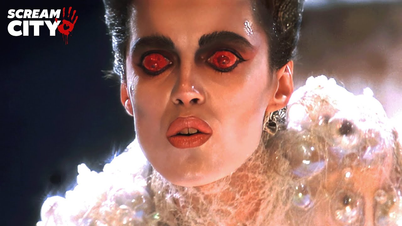 The Ghostbusters Take On Gozer | Ghostbusters (Bill Murray, Dan Aykroyd ...