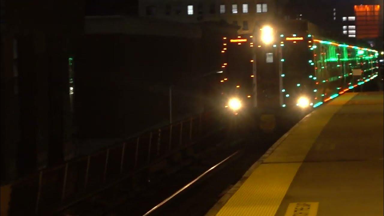 Metro North Railroad: M8 "Holiday Lights" train arrives and departs at Harlem - 125th Street ...