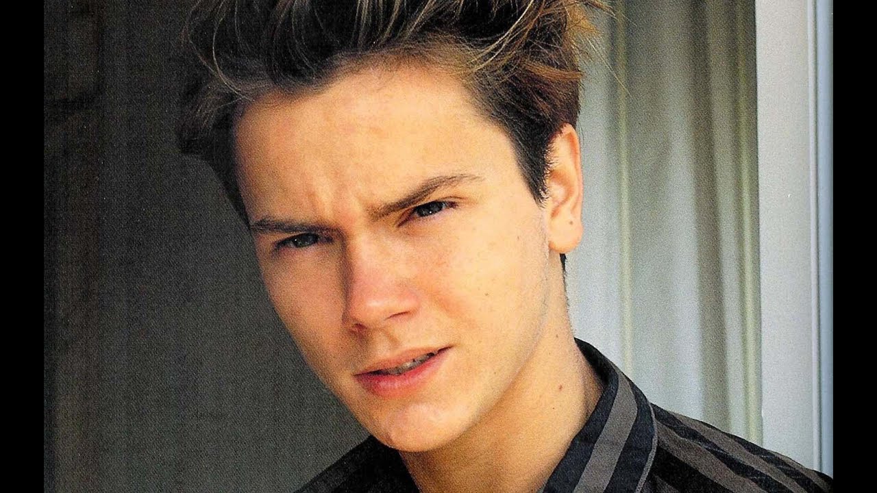 River Phoenix Death Photo Funeral