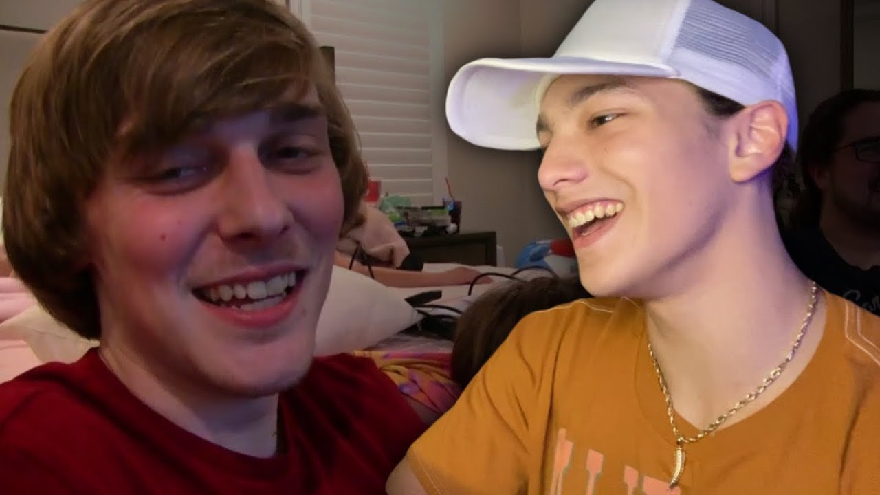 Chilly | LOGAN HAD A ROLLING BACKPACK! (Reaction) - YouTube