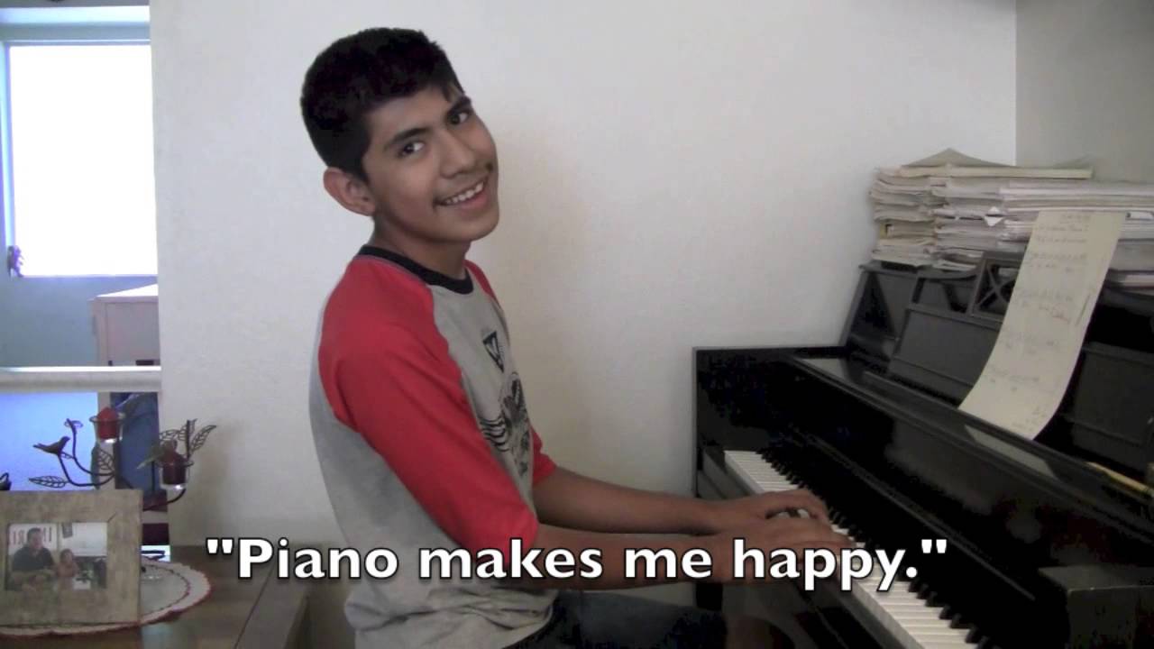 Playing Piano Makes Boy with Autism Happy! - YouTube