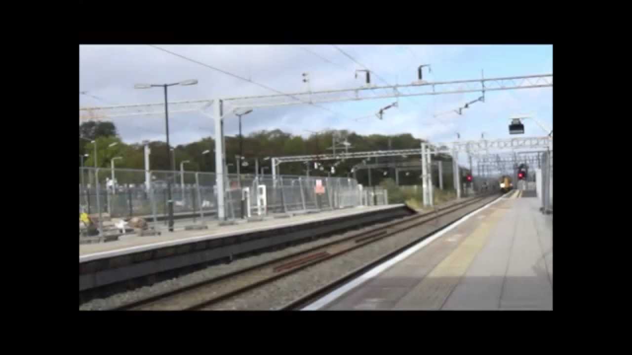Trains at Bletchley Railway Station 17th October 2014 - YouTube