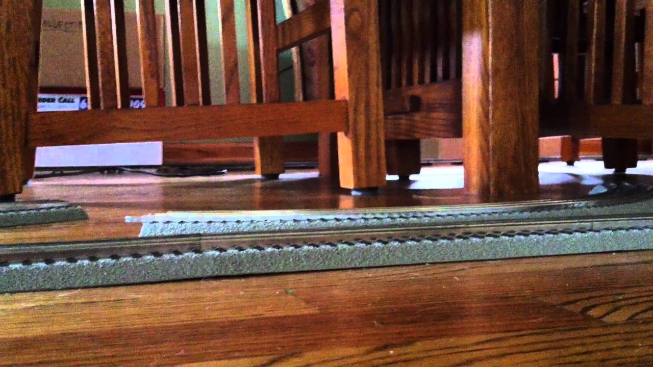 MTH BN E-9's with Metra Bi-Level passenger cars (Chicago) - YouTube