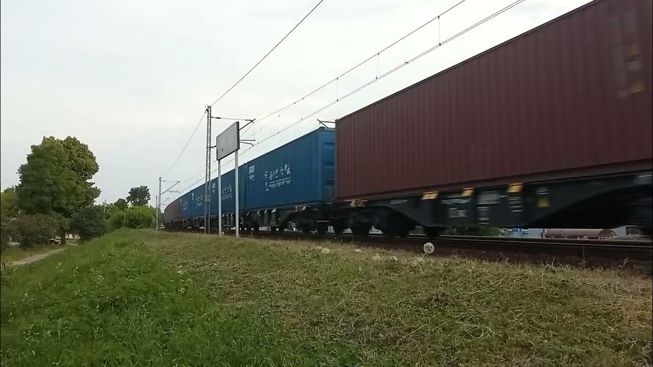 EU07-465 ECCO Rail z intermondalnym - YouTube