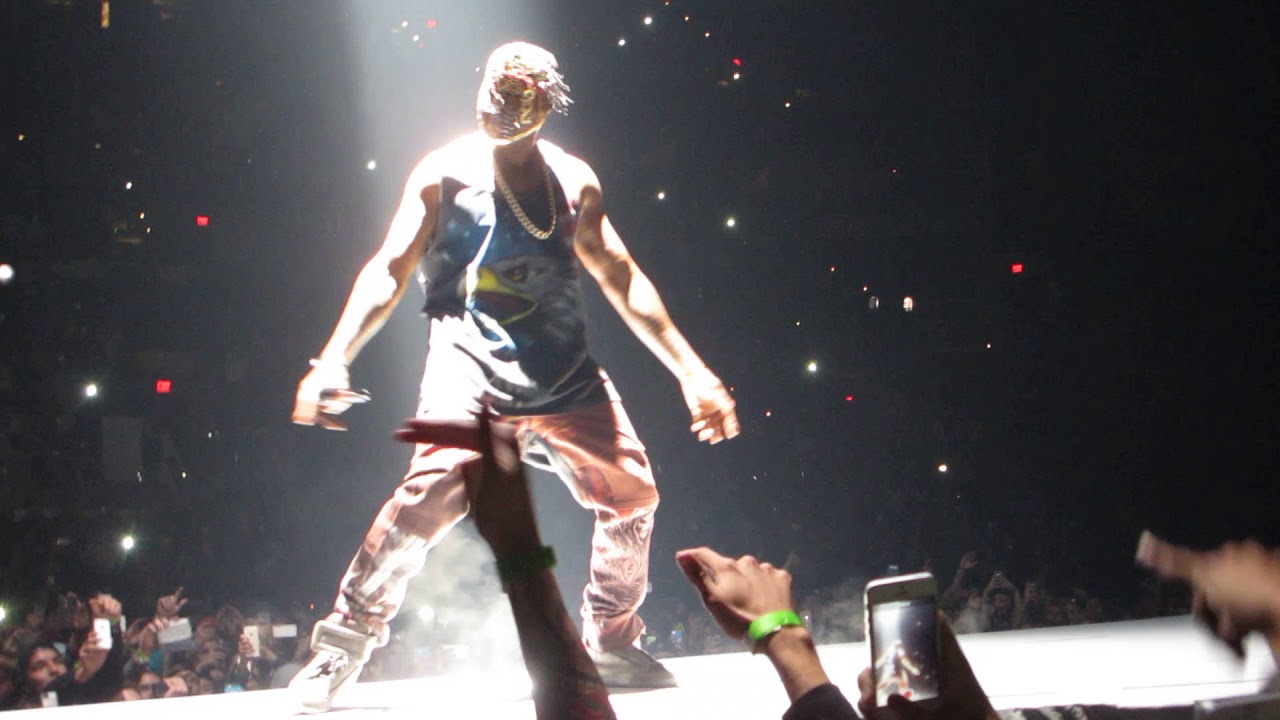 Kanye West Live Send It Up Mercy Yeezus Tour San Antonio - YouTube