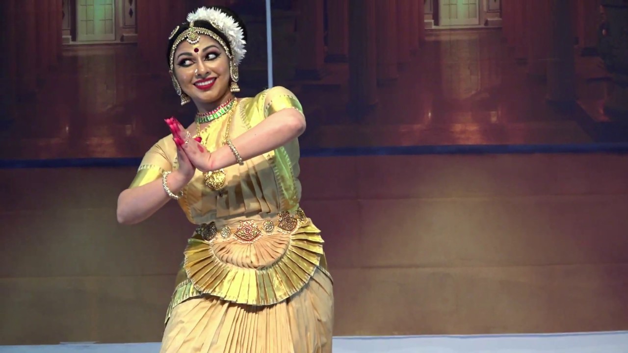 Mohiniyattam recital highlights- Performed by Julie Antony, Guru ...