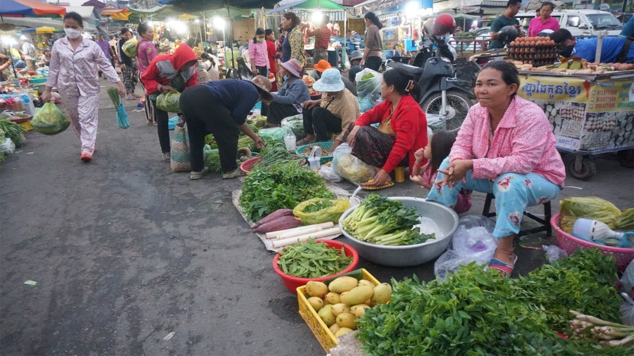 Cambodia Early Vegetable Market - Early Morning Daily of Lifestyle ...