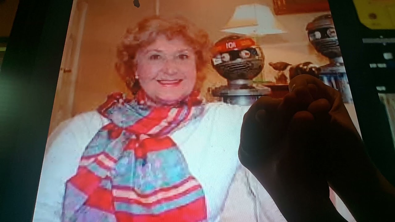 Horacio the handsnake - Denise Bryer - YouTube