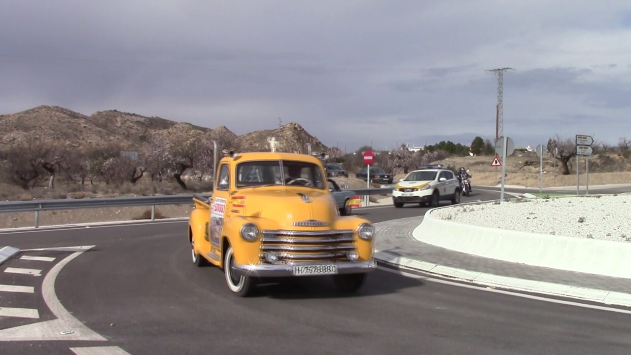 Classic Car Rally, Convoy and Meeting at Museo de Aqua - YouTube