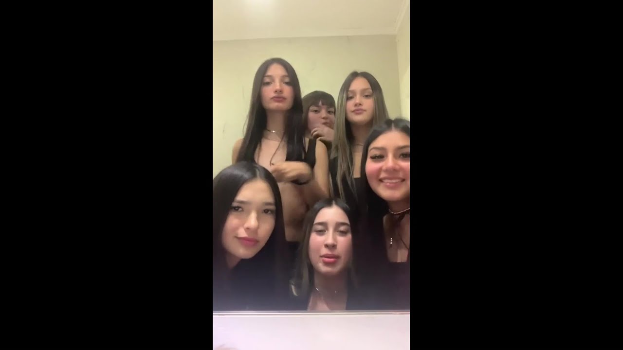 Tumba - 11 - Alejandro C Benítez - TIKTOK - "Mami te moja los tussi, pero a ti te jalo el pelo ...