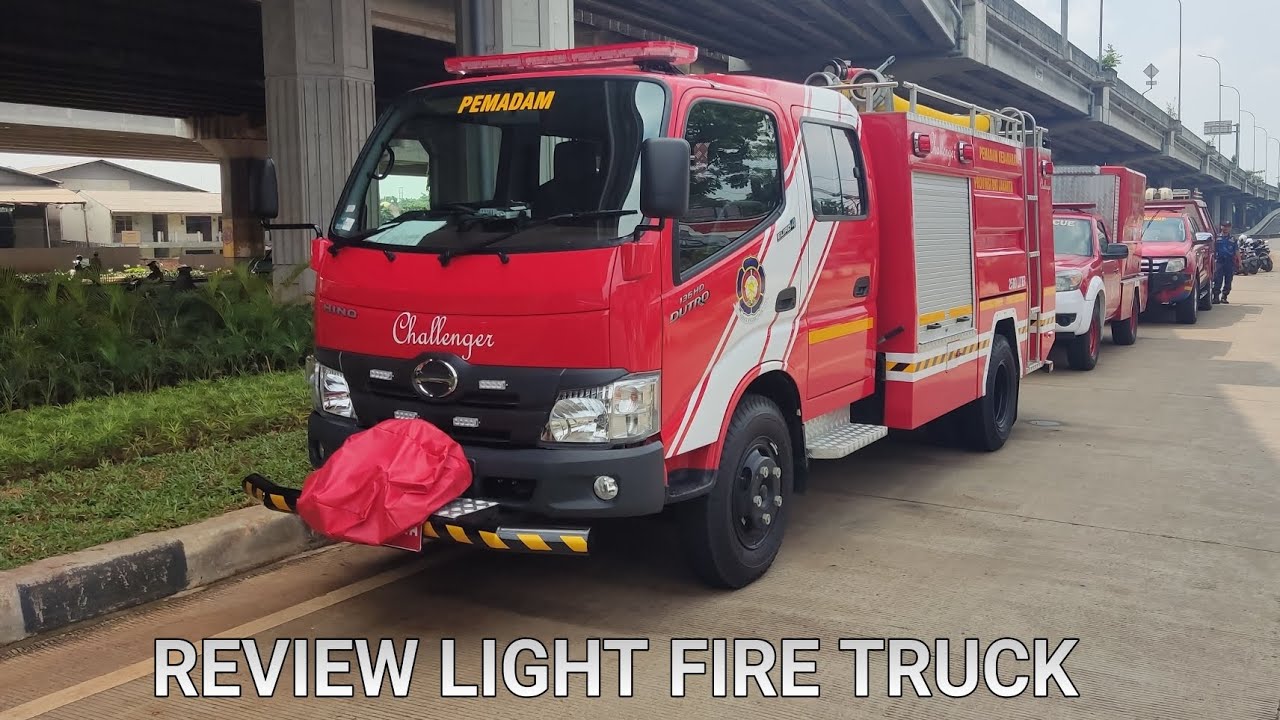Review unit damkar light fire truck Hino Dutro Euro 4 - YouTube