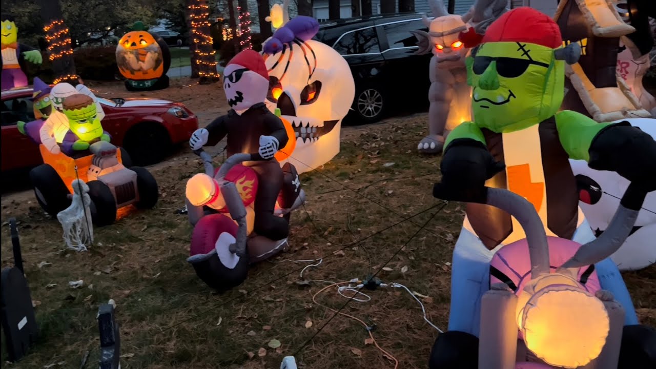 Halloween Inflatable Display 2022 (Daytime) - YouTube