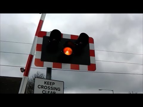 Watford North Station (27/04/13) - YouTube