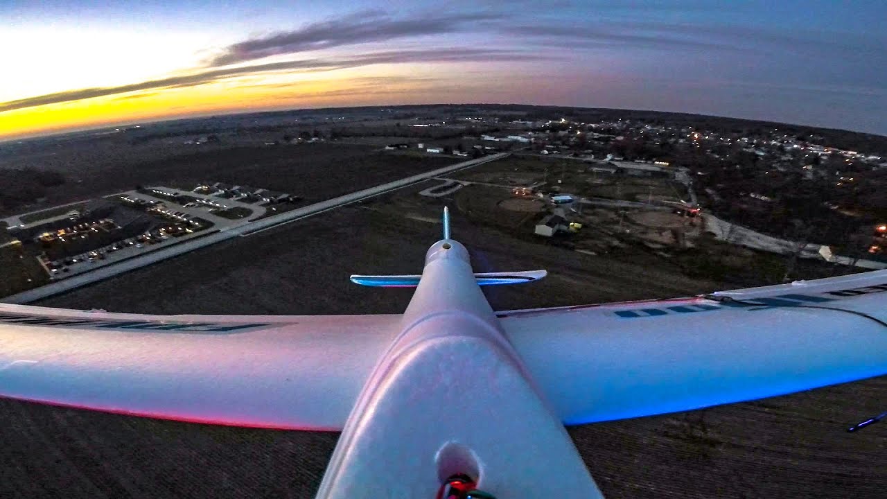 Volantex Ranger 1600 Twilight Flight - YouTube