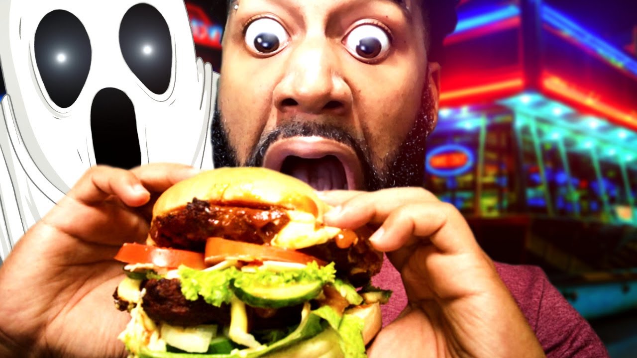 WATCH OUT FOR THE HAUNTED BURGER GHOST || Fat Duck's Burger Run!! - YouTube
