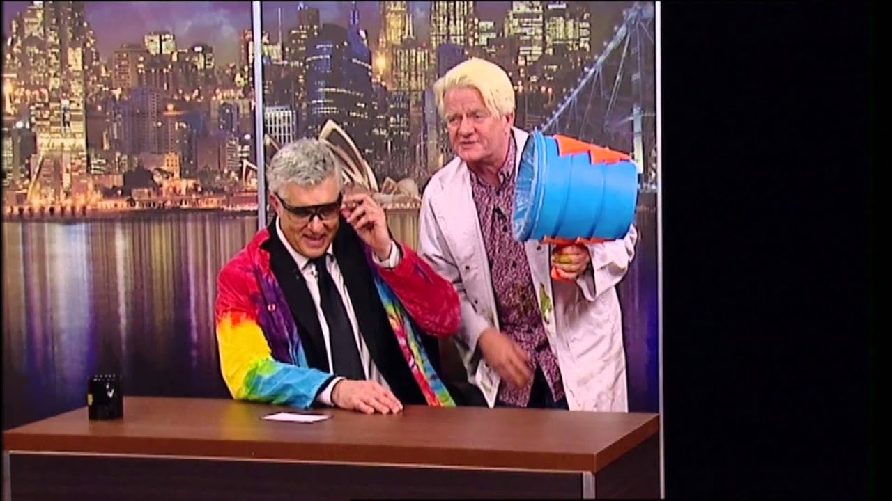 The Darren Sanders Show with Richard Scholes from Crazy Science - YouTube