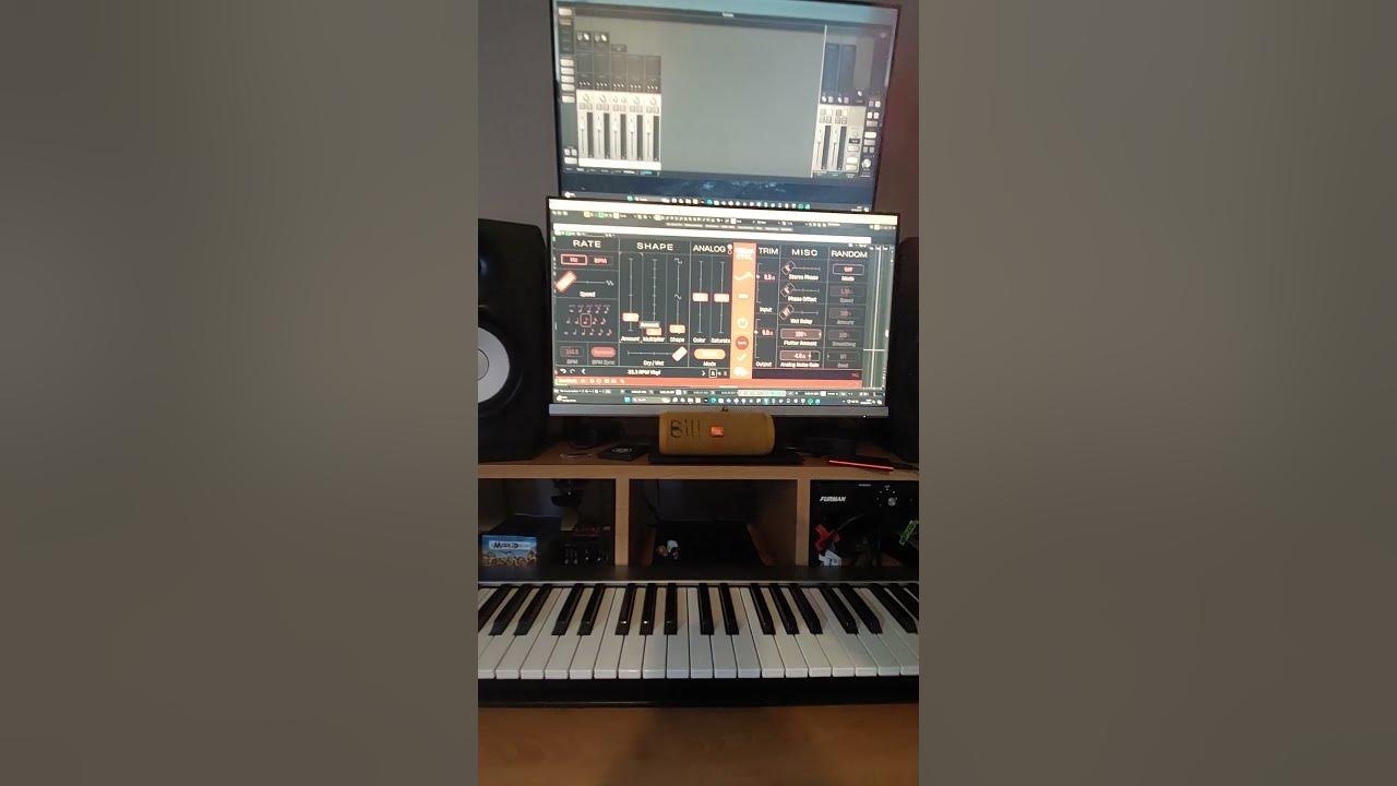 Goodhertz Wow Control 👊 - YouTube