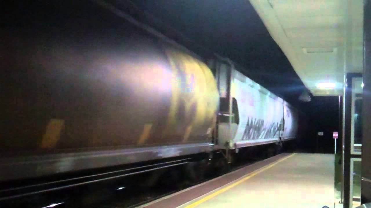 DME EMD SD40-2 6401 three more engines Manifest Freight - YouTube