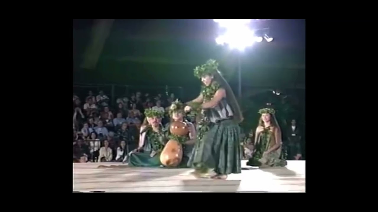 Miss aloha hula 2002 - YouTube