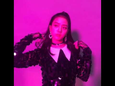Jisoo rapping Jennie’s rap verse from Ddu Du Ddu Du
